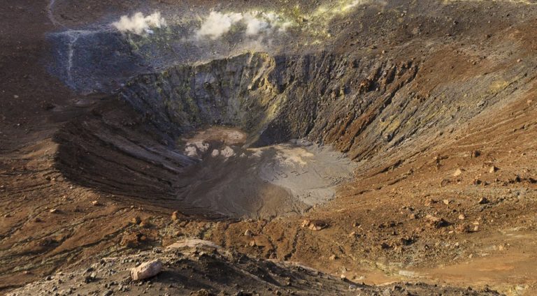 Vulcano - Gran Cratere della Fossa, Aeolian Islands - Sicily - Snav ...