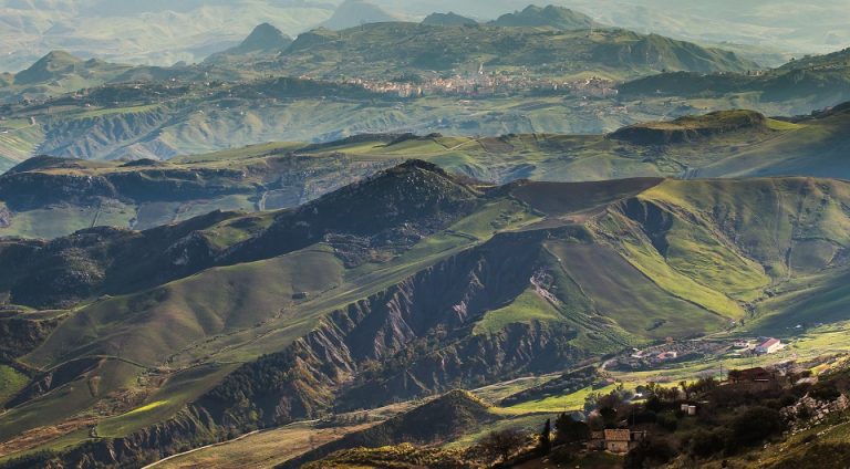 Sicilia: Riserva Naturale Orientata “Monte Cammarata" - SNAV Magazine